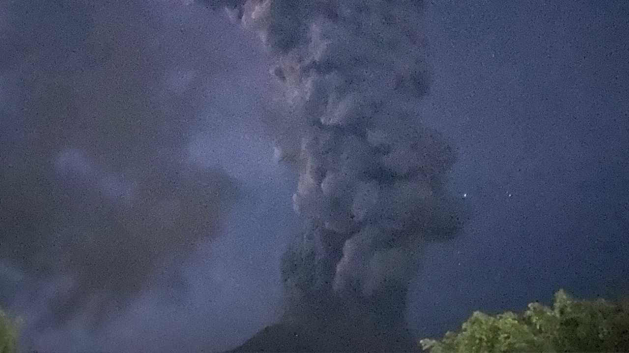 Alert level raised for Philippine volcano after 'explosive eruption - Info3 - The future of news